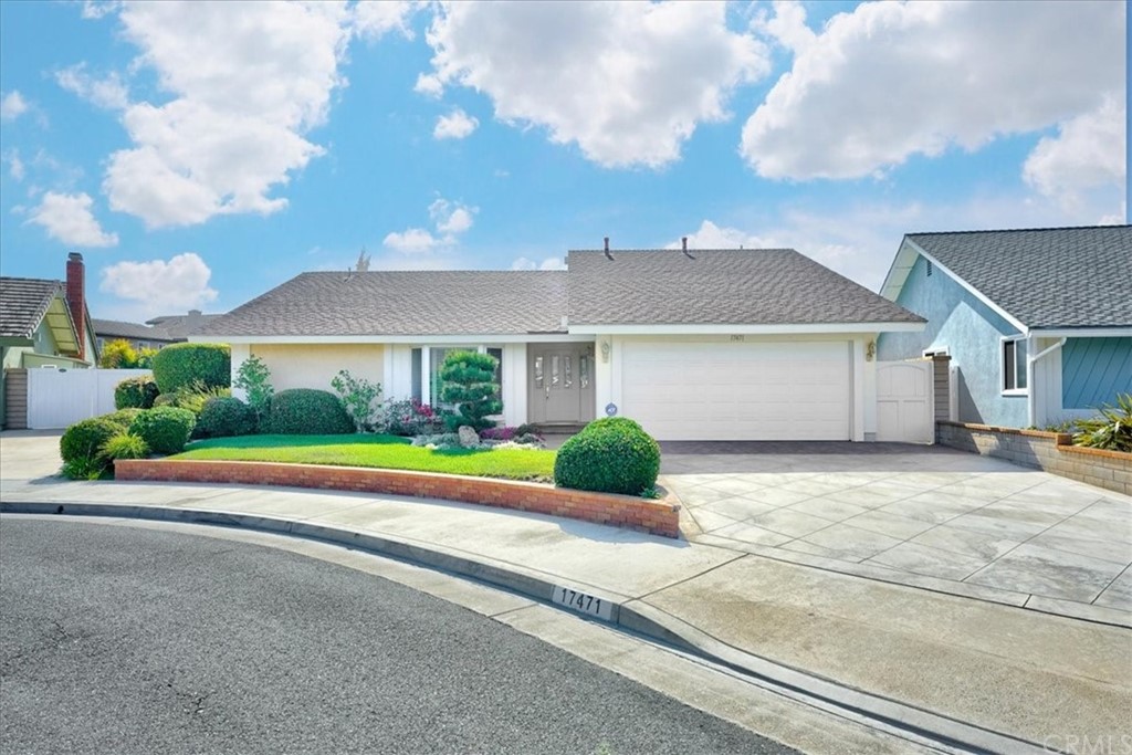 17471 Hillgate Lane, Huntington Beach, CA 92649 - SOLD LISTING | MLS ...