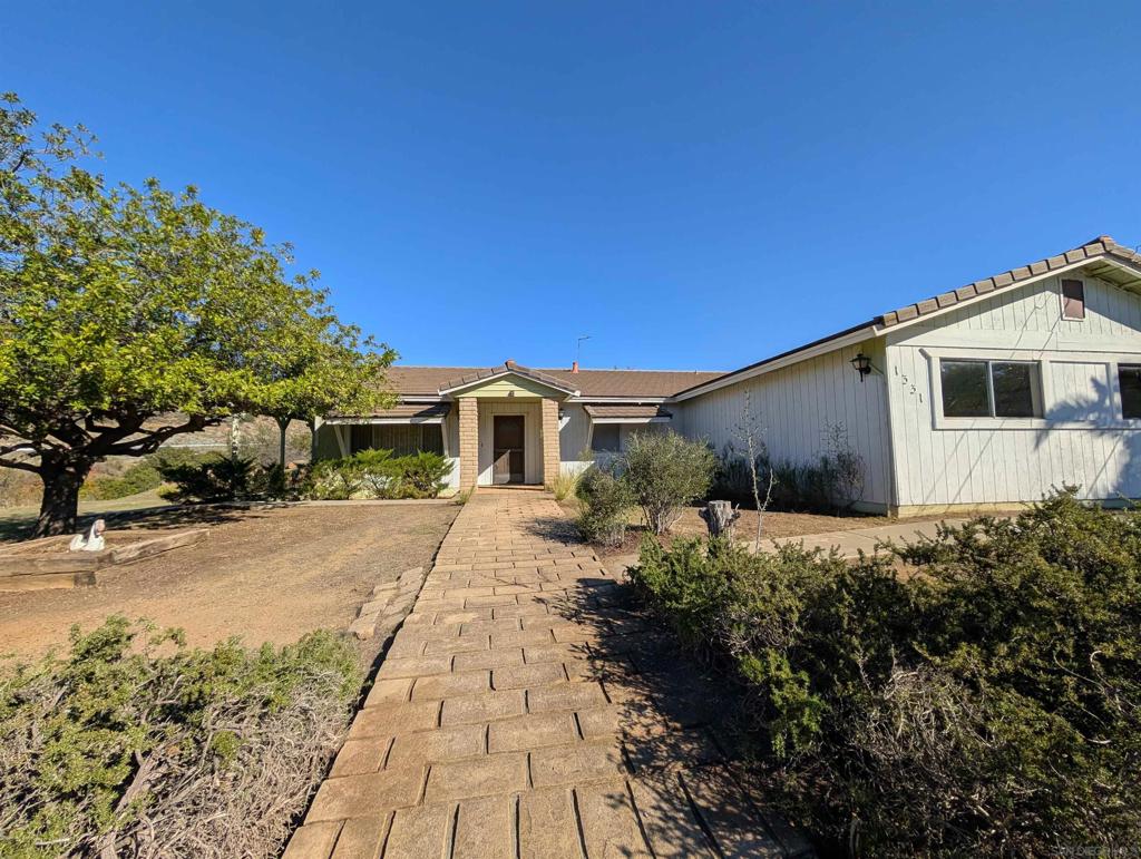 1331 Ramblewood Rd, Alpine, CA 91901 | MLS # 250045793SD