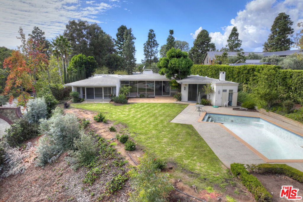 938 N Alpine Drive, Beverly Hills, CA 90210 - SOLD LISTING | MLS # 22215230