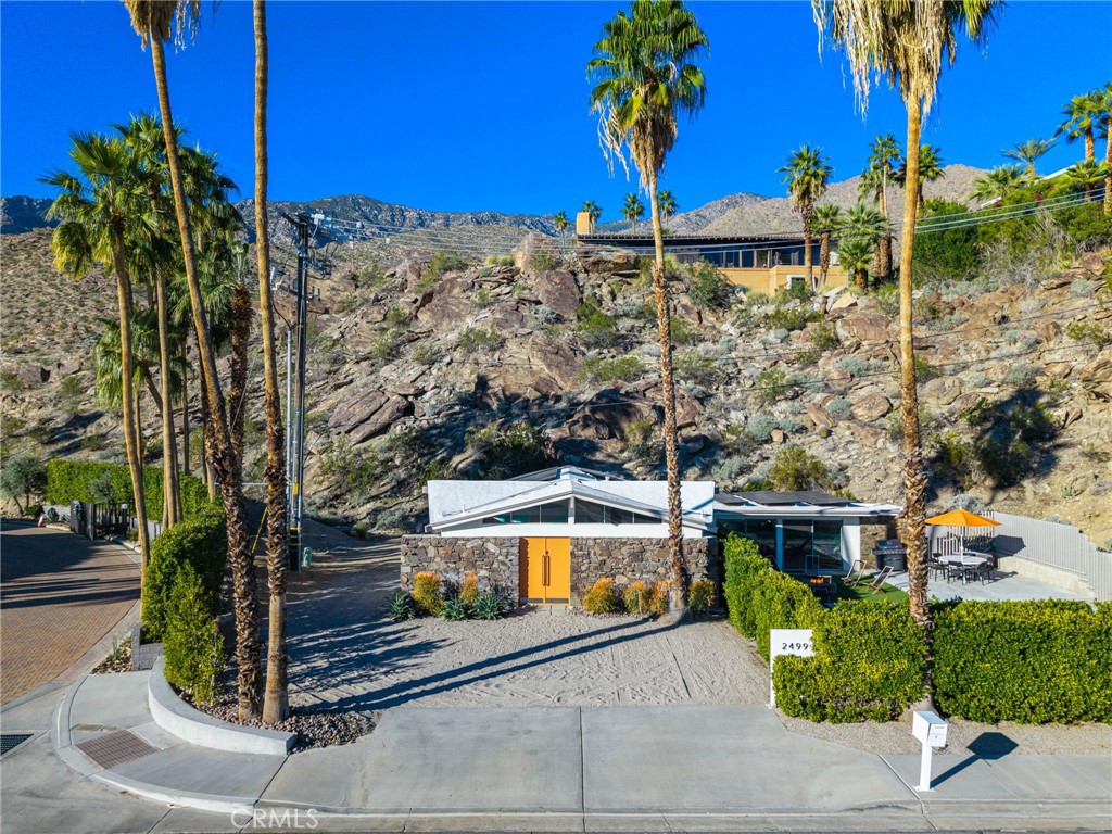 2499 S Palm Canyon, Palm Springs, CA 92264 | MLS # NP25280514