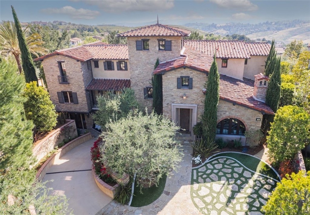 4 Thomas Road, Ladera Ranch, CA 92694 - SOLD LISTING | MLS # OC23075322