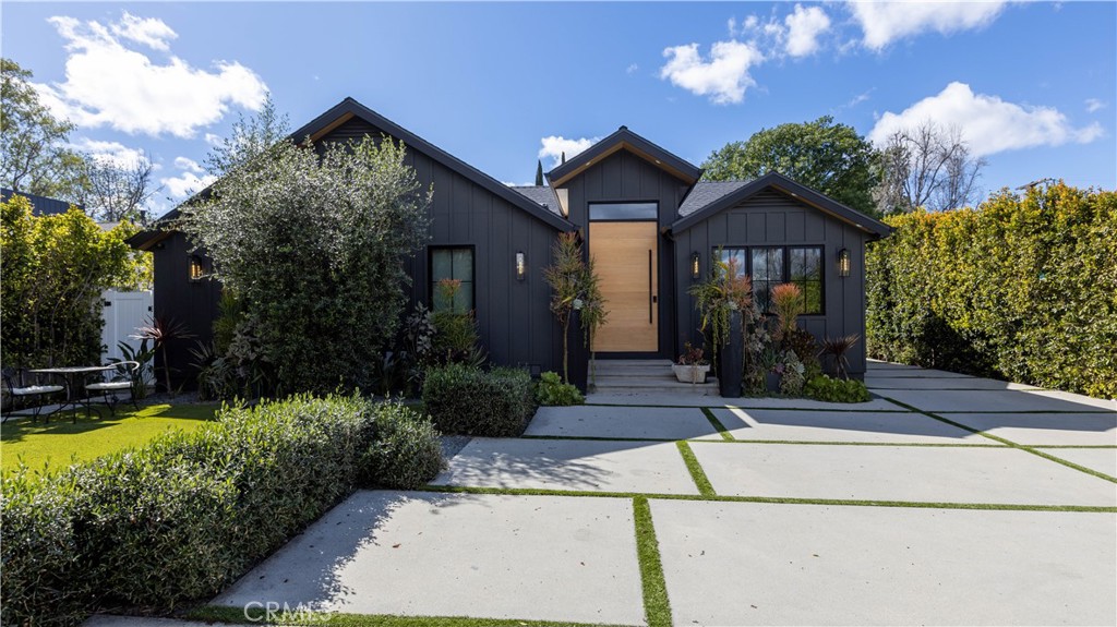 4819 Matilija Avenue, Sherman Oaks, CA 91423 - SOLD LISTING