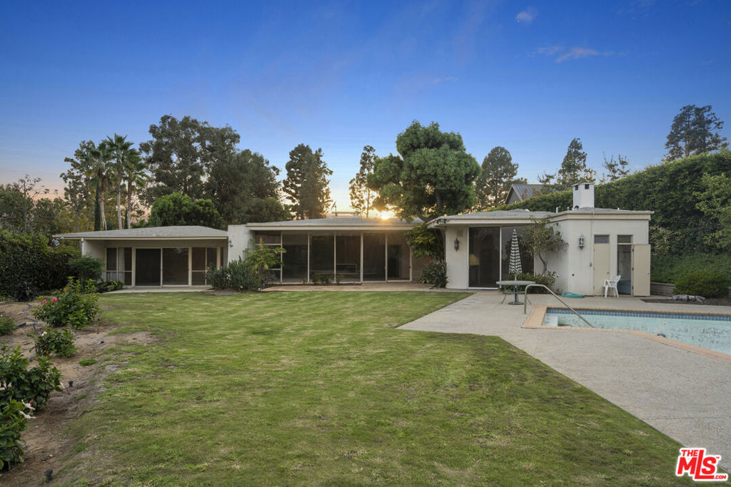 938 N Alpine Drive, Beverly Hills, CA 90210 - SOLD LISTING | MLS # 22215230