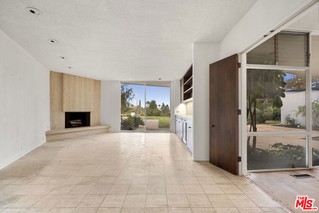 938 N Alpine Drive, Beverly Hills, CA 90210 - SOLD LISTING | MLS # 22215230