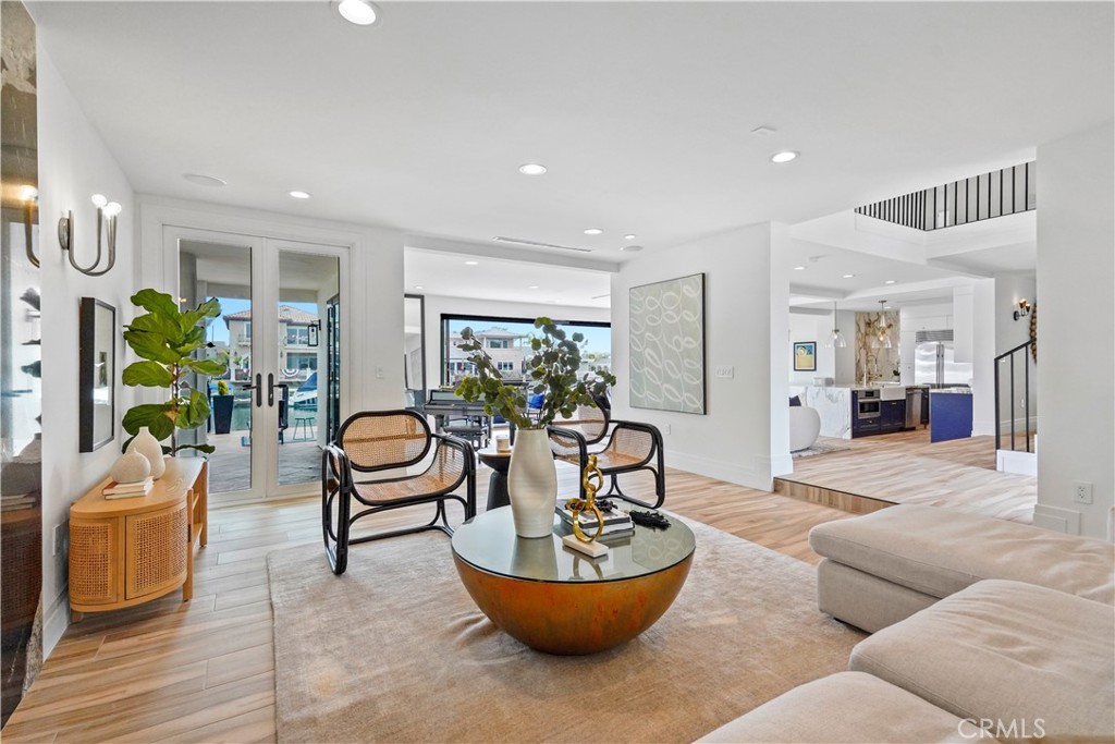 16572 Grimaud Lane, Huntington Beach, CA 92649 - SOLD LISTING | MLS ...