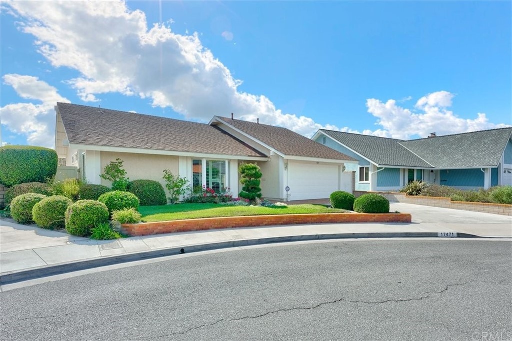 17471 Hillgate Lane, Huntington Beach, CA 92649 - SOLD LISTING | MLS ...